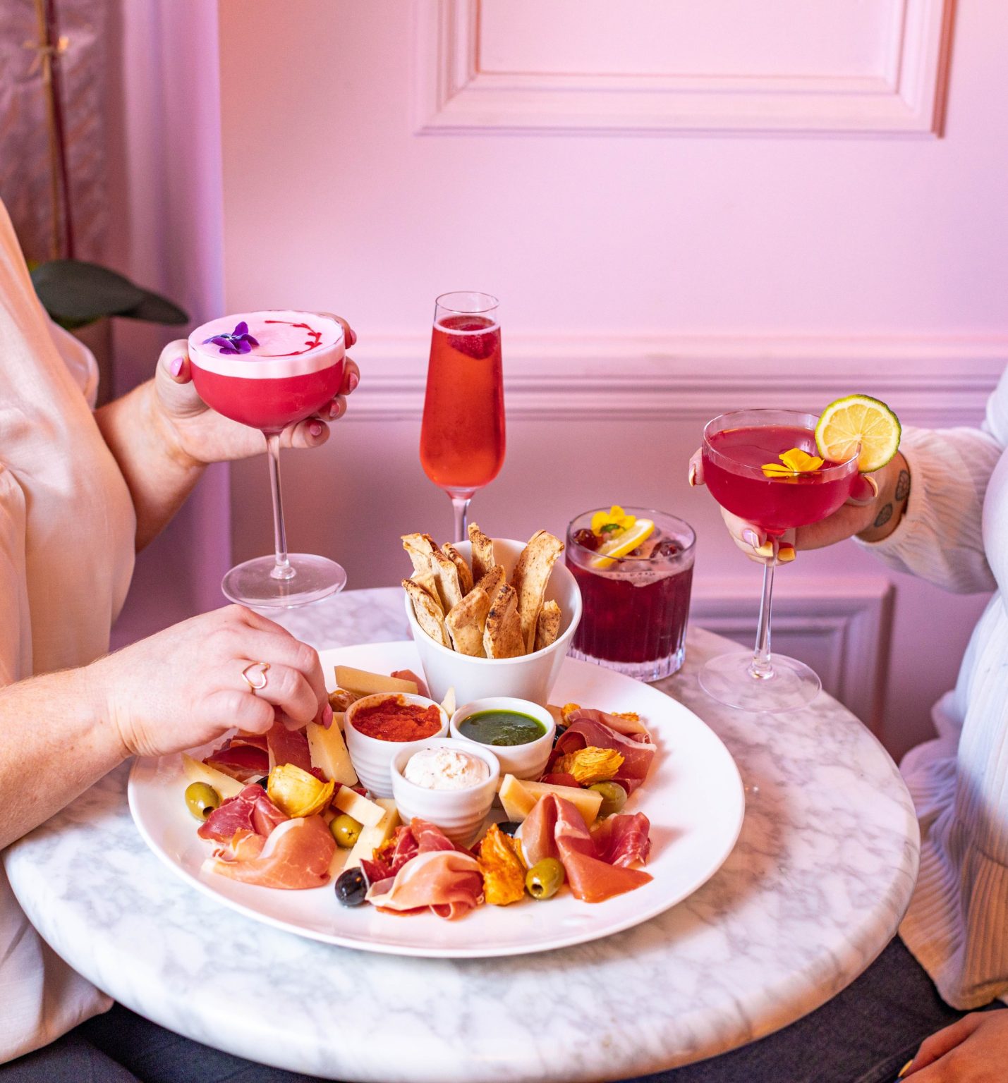 Pink Bar - Bon Appetit